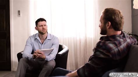 Patient Bruce Jones First Time To Anal Fucked His Doctor Eporner