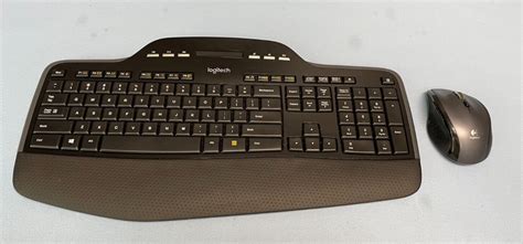 Logitech Mk710 Wireless Desktop Mouse And Keyboard Combo Lpav