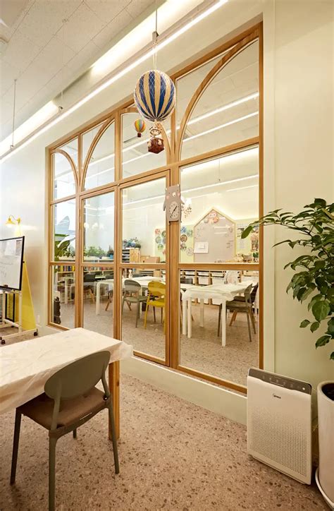 화이트and우드톤 깔끔한 23평 미술학원 인테리어 화성 산척동