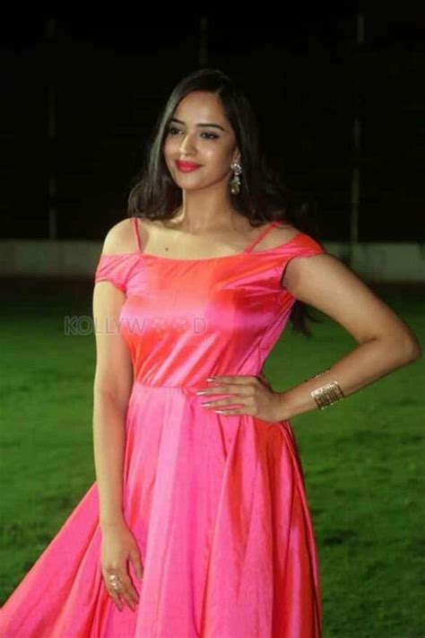 Beautiful Poojitha Photos 02 130217 Kollywood Zone