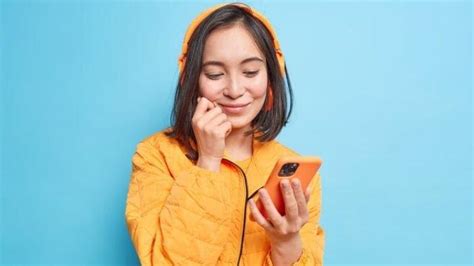 Lirik Lagu AiScReam Backsound Tren Viral Di TikTok Ruby Chan Hai