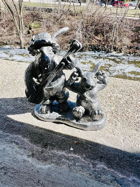 Vintage Pewter Rabbit Figurine Ricker Art Sculptures Earnie And Millie