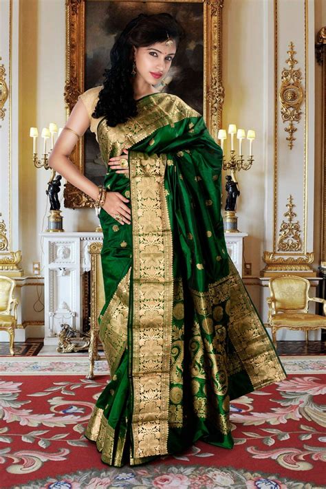 Dark Green Saree With Golden Border Dresses Images 2022
