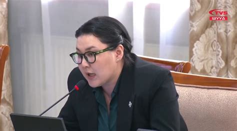 Tv5 Э Болормаа Хагас бүтэн сайнд энд тэнд олон хүмүүс уулзсан юм шиг байна Өнөөдөр ирсэн