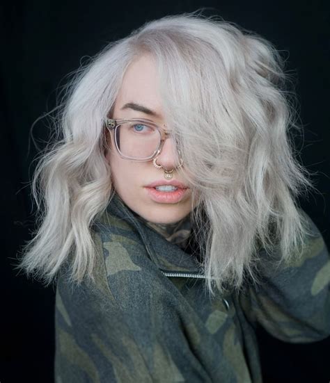 40 Silver Hair Ideas For A Dazzling And Sophisticated Look ⋆ Palau