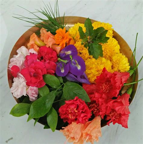 Pooja K Liye Phool Pretty Flowers Pictures Home Flower Decor Pretty Flowers