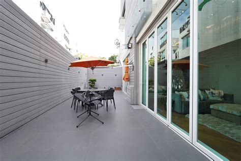 睇樓王｜元朗加州花園 豪裝4房相連花園屋 新冠疫情專頁