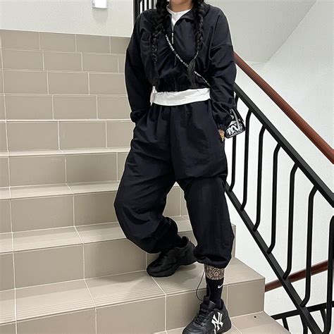 편안한 운동복 큐드 바스락스트링 투웨이 조거 팬츠크롭자켓세트구매가능 에이블리