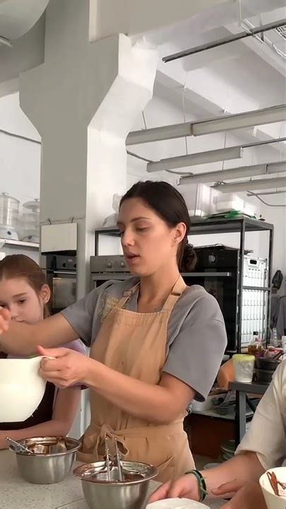 Дети на кухне за против 🤪 кондитер дети хобби Youtube