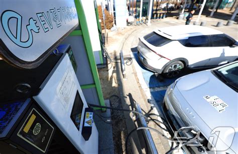 전기차 배터리 이력관리제 전면 시행 뉴스1