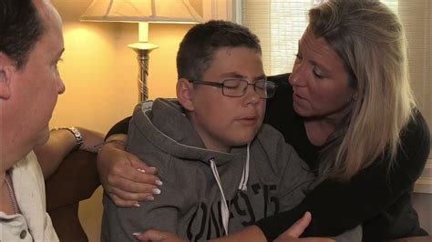 Mother Watches Son Slowly Lose Vision “its A Struggle Knowing There Is