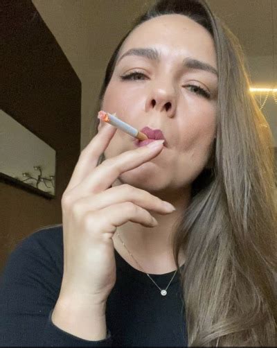 Uk Smoking Tumbex