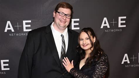 Gypsy Rose Blanchards Estranged Husband Slams Her New Boyfriend And Says