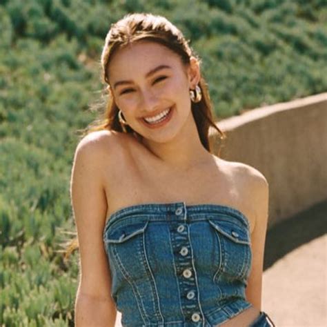 Pin By ☀︎ On Lola Tung Model Inspo Female Actresses Celebrities
