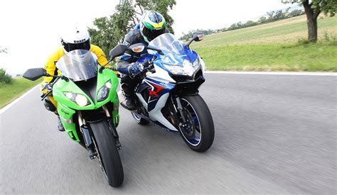Test Z Archivu Kawasaki Zx 6r Vs Suzuki Gsx R750 My2009 Motohouse