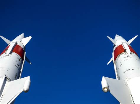 США ускорили размещение модернизированных ядерных бомб в Европе