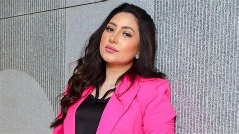 Bosy Singer Biography Life Story Info Wiki Wikipedia