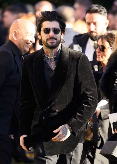 Zayn Maliks Emotional Return To Stage After Liam Paynes Funeral