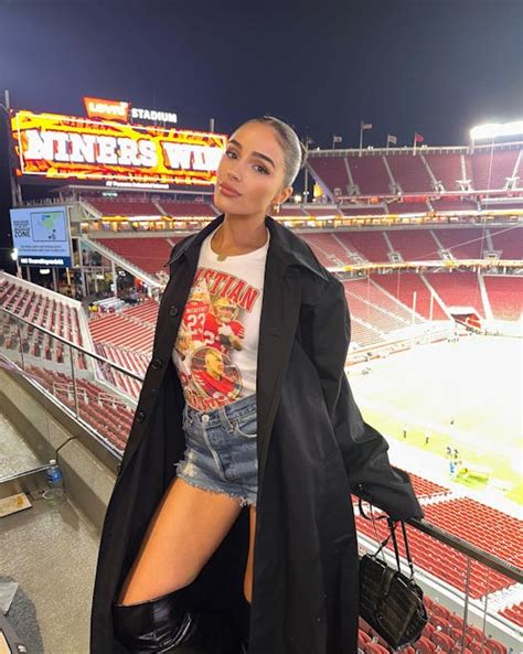 The Stylish Nfl Wags You Need To Follow On Instagram For Fashion Inspo