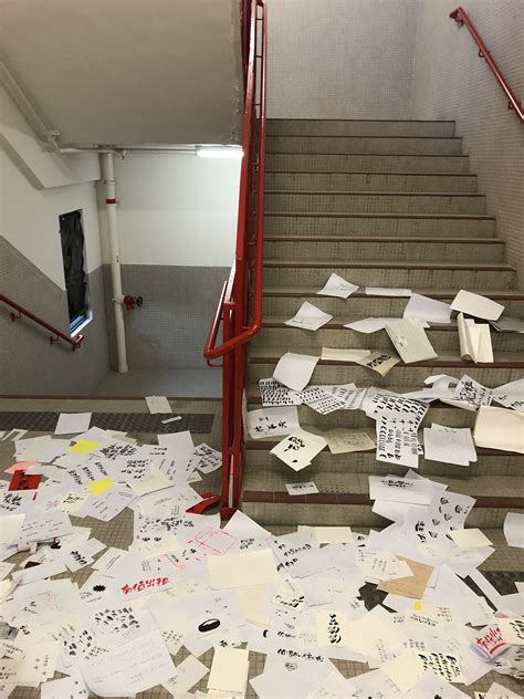 《首個在九龍過的夜》documentation Behance