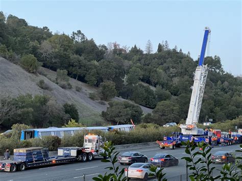 Bart Train Derails Catches Fire Near Orinda Station Closes Antioch Line On New Years Day