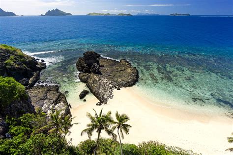 Visit The Beautiful Mamanuca Islands Fiji Travel Pacific