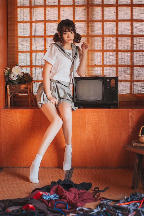 [网红 Coser] Crazy Cat Ss Girl Photo Album V2ph