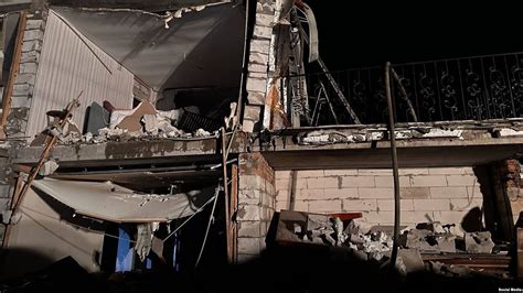 На Київщині двоє людей постраждали через нічний удар РФ поліція