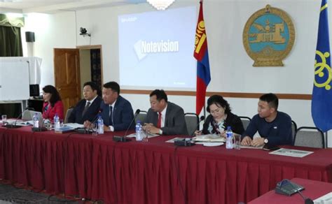 УИХ ын гишүүн Б Жавхлан Үндсэн хуулийн өөрчлөлтийн төслийг танилцууллаа