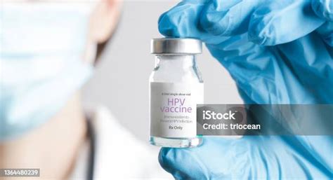 Hpv 백신 예방 접종 예방 접종 인간의 유두종 바이러스의 특정 유형에 의해 감염을 방지 하는 치료 의료 및 의료 개념 Hpv 백신에 대한 스톡 사진 및 기타 이미지