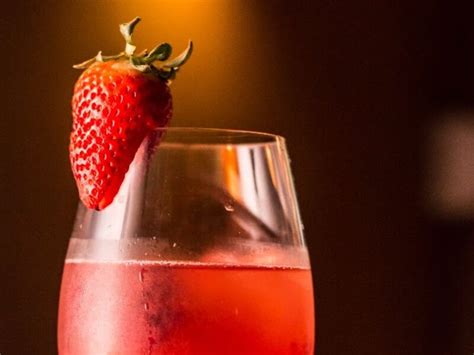 Drinques Com Vinhos Três Receitas Para Curtir O Carnaval Em Casa Folha Pe