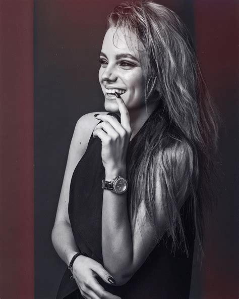 Катя шкуро голая 79 фото порно и эротика