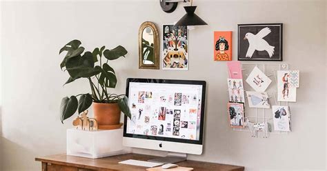 Minimalist Blog Theme Development Featuring Single Column Layouts