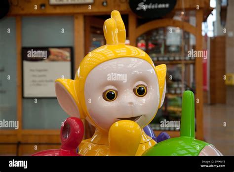 Image Laa Laa Arms Outpng Teletubbies Wiki Fandom Powered By Wikia