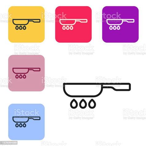 흰색 배경에 격리 된 검은 줄 프라이팬 아이콘 튀김 또는 구운 음식 기호 색상 정사각형 단추로 아이콘을 설정합니다 벡터 가정