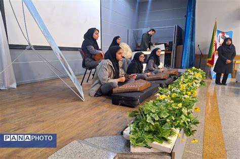 چهل و سومین جشنواره فرهنگی هنری فردا در دبستان آرمینه مصلی نژاد ناحیه۶