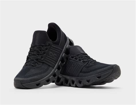 Black On Running Cloudswift 4 Ad Size