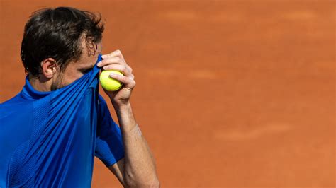 Daniil Medvedev Contro I Tifosi A Roma Le Foto Del Bruttissimo Gesto Sportal It
