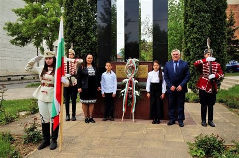 В Мездра отбелязаха тържествено празника на града снимки