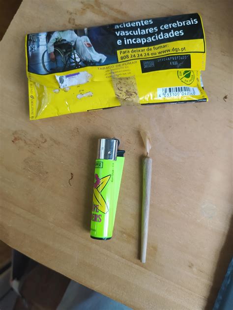 When I Roll With Hash I Like Em Skinny Do You Smoke Hash In A Spliff R ArtOfRolling