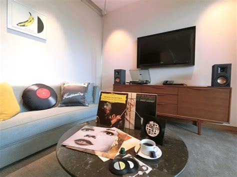 帶爸爸重返黑膠時代 誠品行旅限量黑膠文藝復興房 ETtoday旅遊雲 ETtoday新聞雲
