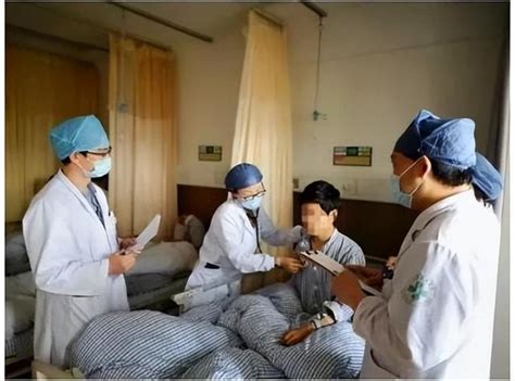 37歲教師確診肺癌，8次化療後轉移！醫生提醒：這6種癌症最易復發 每日頭條