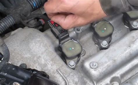 Замена свечей зажигания Chevrolet Cobalt 2