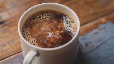 Lule Bliri Dhe Mjaltë Kura Për Shëndetin E Mirë Të Organizmit Agroweb