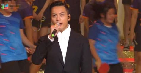 香港回归25周年 刘德华陈伟霆谢霆锋合唱《中国人》新浪图片