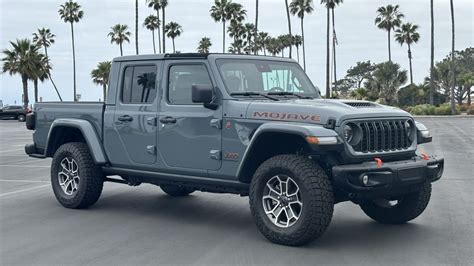 2024 Jeep Gladiator Price Cost To Own Reviews And More Kelley Blue Book