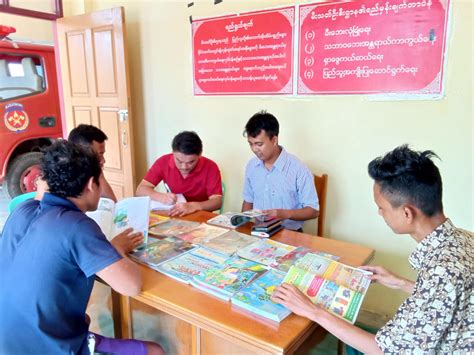 ကရသူရိမြို့၌ စာဖတ်ရှိန် မြှင့်တင်ရေး Mobile Library စနစ်ဖြင့် စာအုပ် စာစောင်များ ကွင်းဆင်းငှားရမ