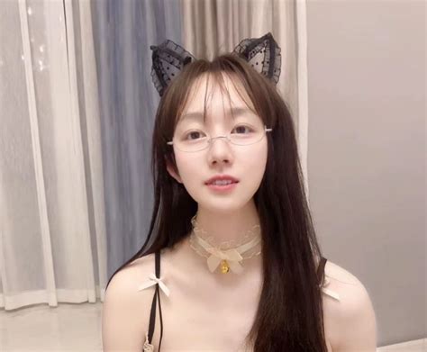 抖音小坦克私人定制视频什么瓜 抖音小坦克土豪订制情趣服照片事件完整版即时尚