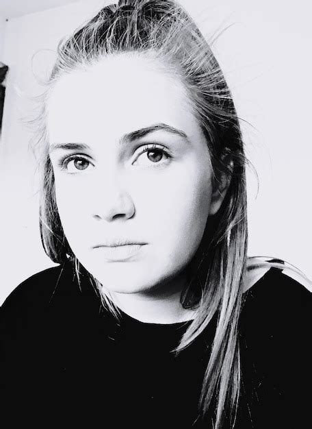 Premium Photo Close Up Portrait Of Girl