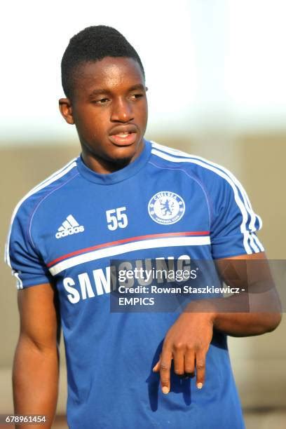 147 Kevin Wright Chelsea Photos And High Res Pictures Getty Images